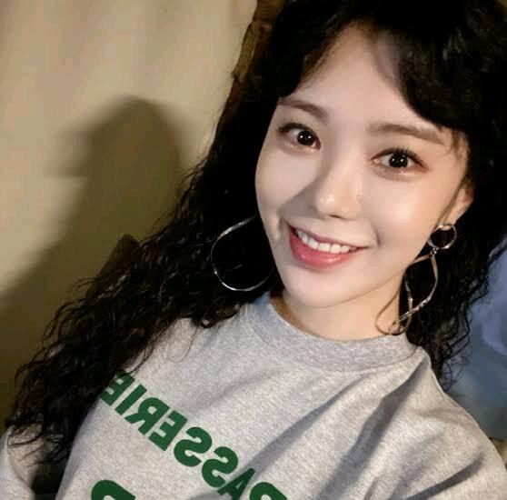 下车RM后一直走背运，AfterSchool女爱豆Lizzy酒驾，队友却在韩版浪姐努力拼搏 - 哔哩哔哩