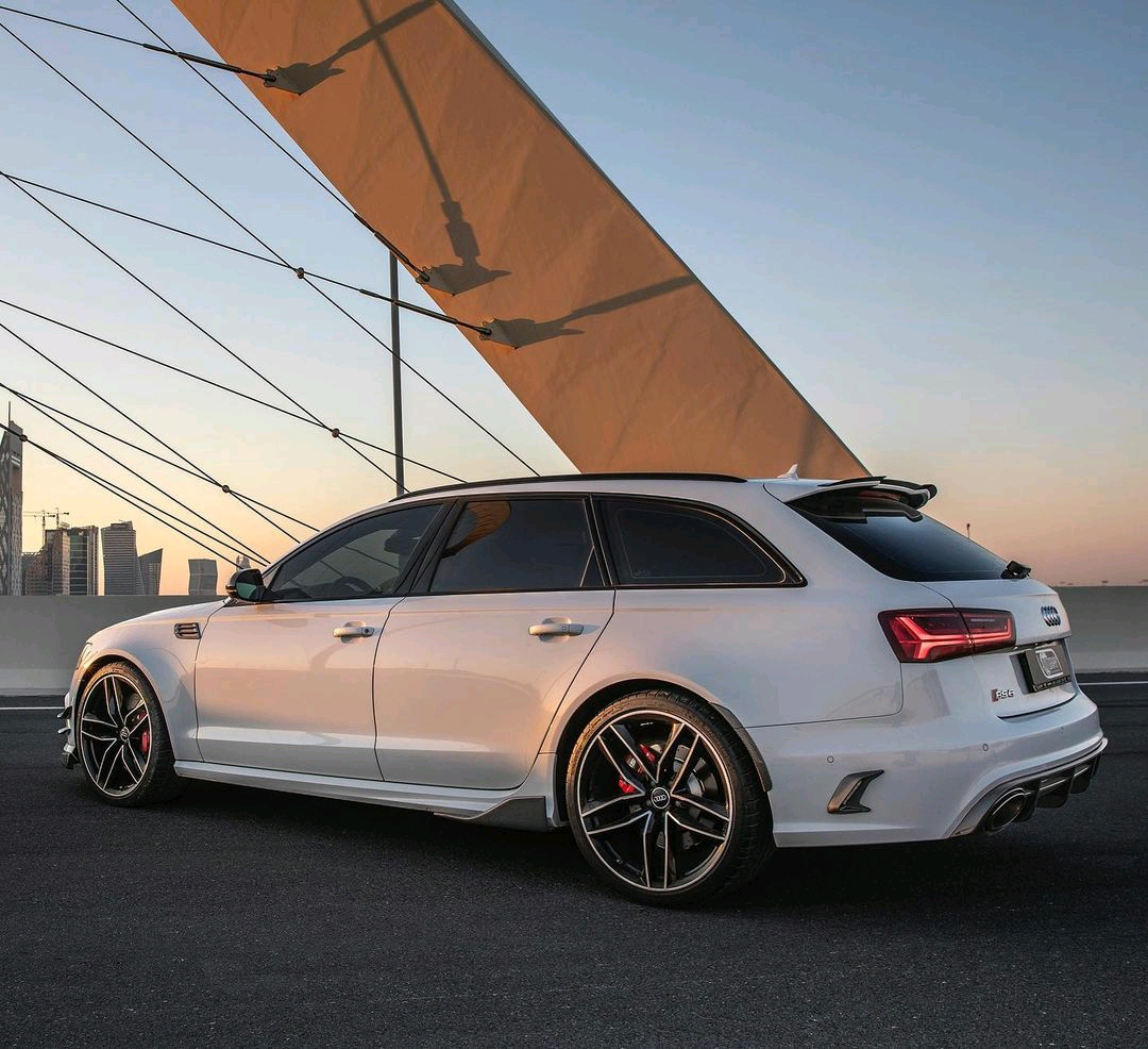 2017 奥迪RS6 Avant （C7.5） - 哔哩哔哩