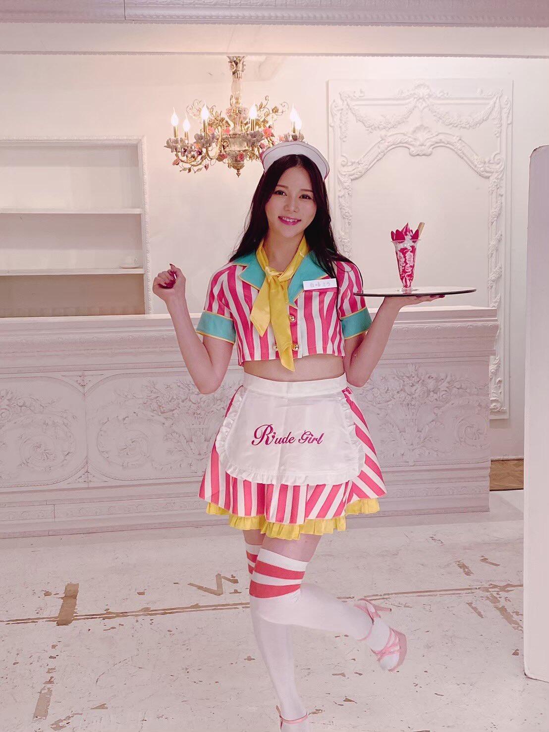 脸美、高个、美腿号称下一代天花板的白峰ミウ - 哔哩哔哩