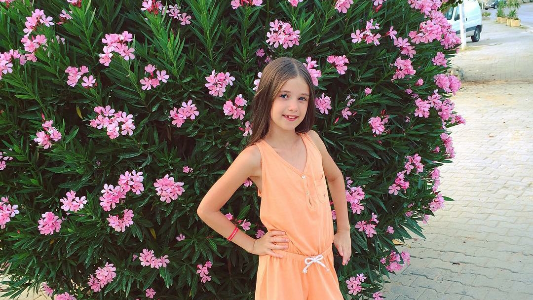 克里斯蒂娜·帕卡琳娜（kristina pakarina） - 哔哩哔哩