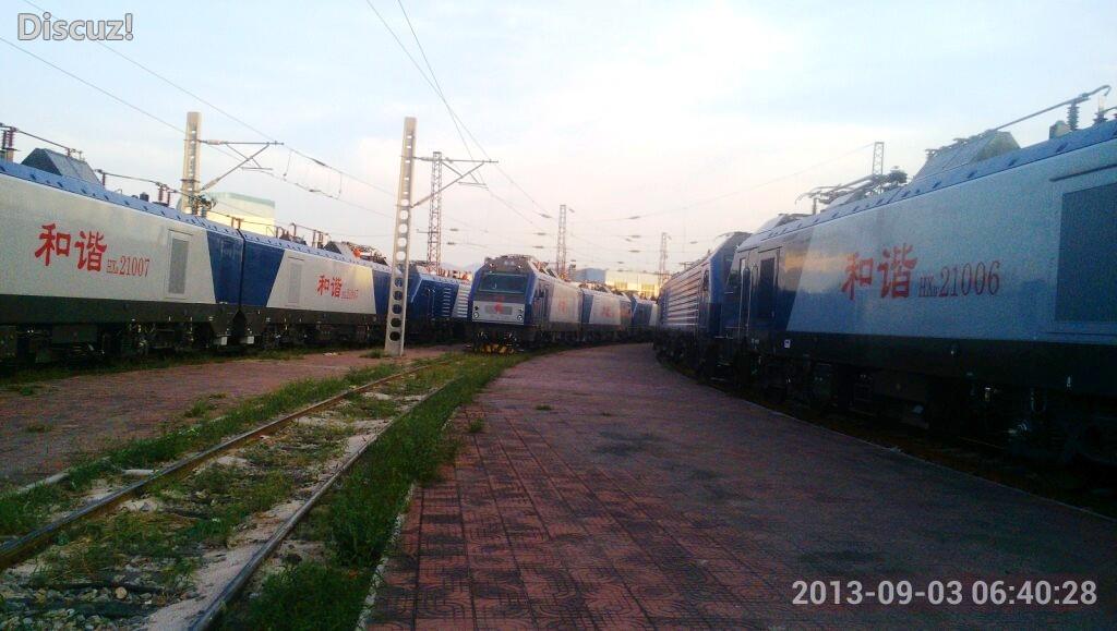 【科普】卷帘门&河马-HXD2型电力机车 - 哔哩哔哩