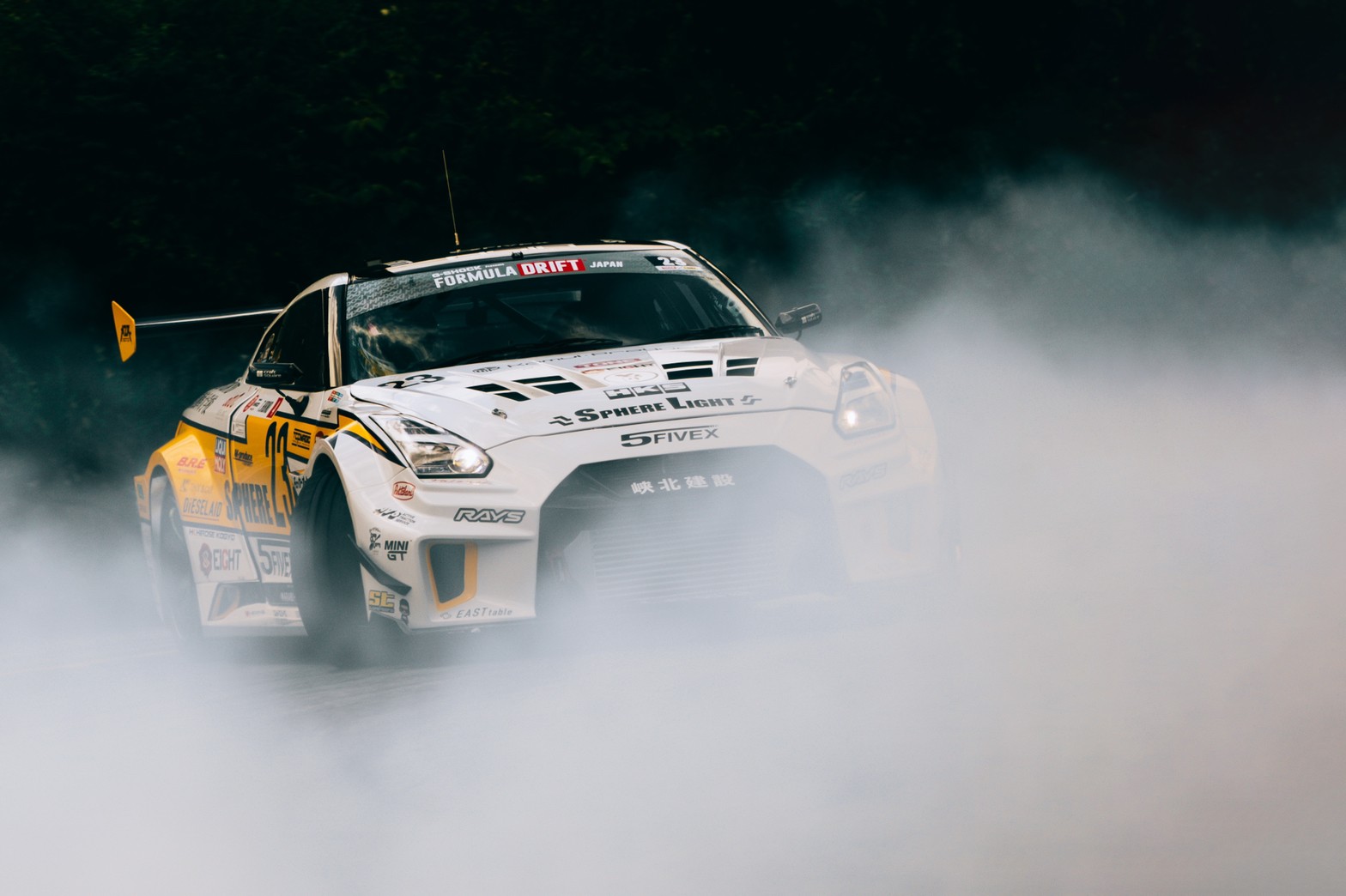 在FDJ（Japan）漂移大赛赛场上的LBWK 23闪电 R35（风火轮老吴水帖参考素材） - 哔哩哔哩