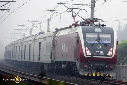【科普】飞驰的红枣-中国铁道部｜中车株洲电力机车有限公司｜HXD1D型电力机车 - 哔哩哔哩