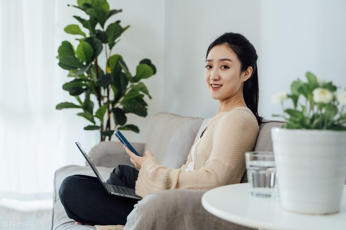 故事:前嫂子来我家借住,我没法拒绝,却因此发现她的另一面 哔哩哔哩