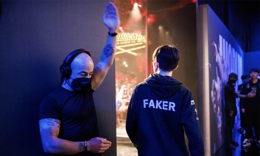 deft：面对faker，我曾因无冠而自卑，ruler：GEN将我拒之门外 - 哔哩哔哩