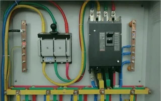 电气设计 | 学电气，懂接地：TN-C-S系统正确的接线方式！ - 哔哩哔哩