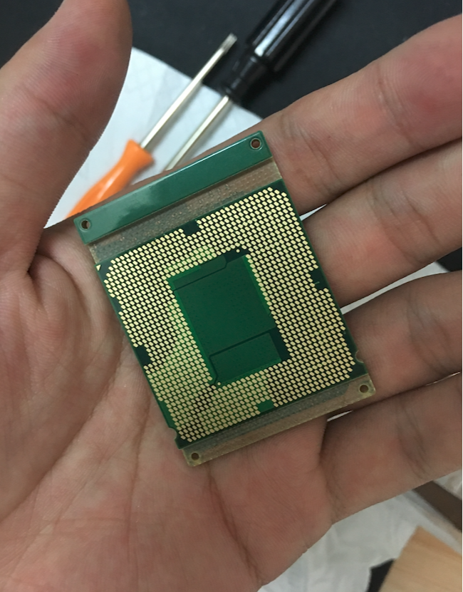 ?把焊接在笔记本上的cpu 拆下来改成台式机插拔CPU 再装回笔记本 是什么体验???? - 哔哩哔哩