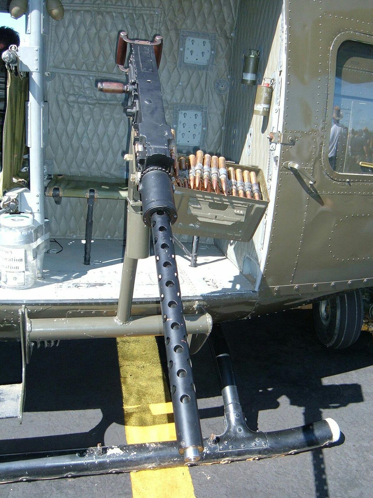 武器专栏：M2重机枪（老干妈） - 哔哩哔哩