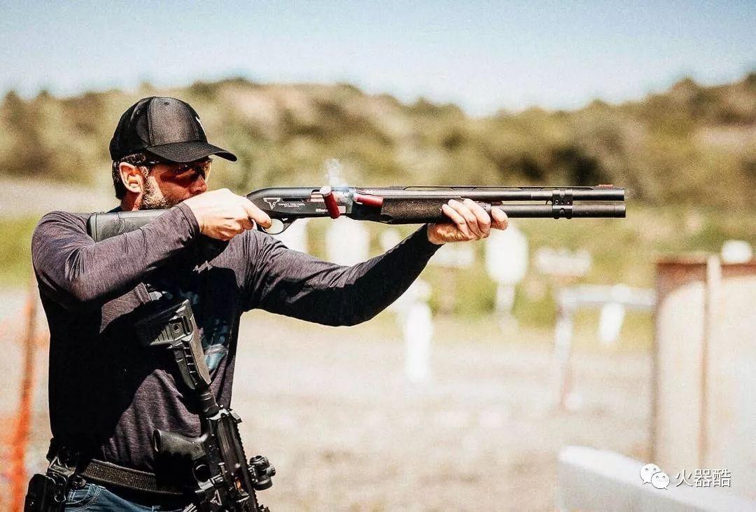 塔兰战术 tti benelli m2 霰弹枪 介绍 - 哔哩哔哩