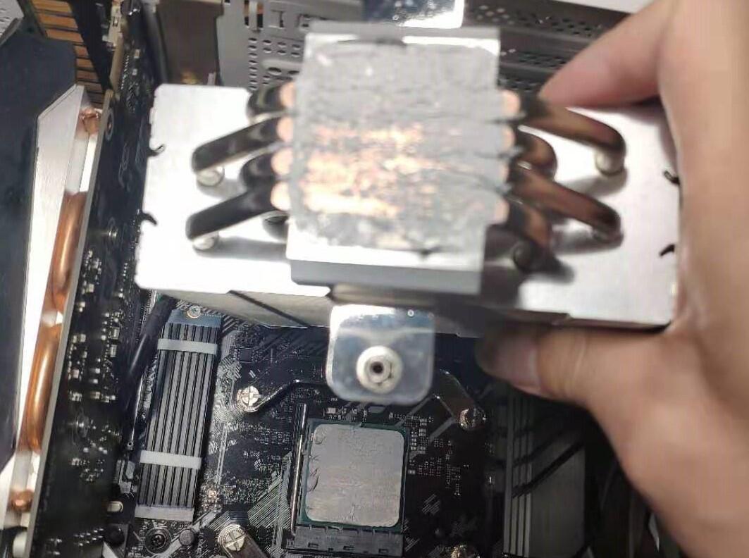 三款硅脂的不严谨对比（信越7921，利民TF7，超频三A1） - 哔哩哔哩