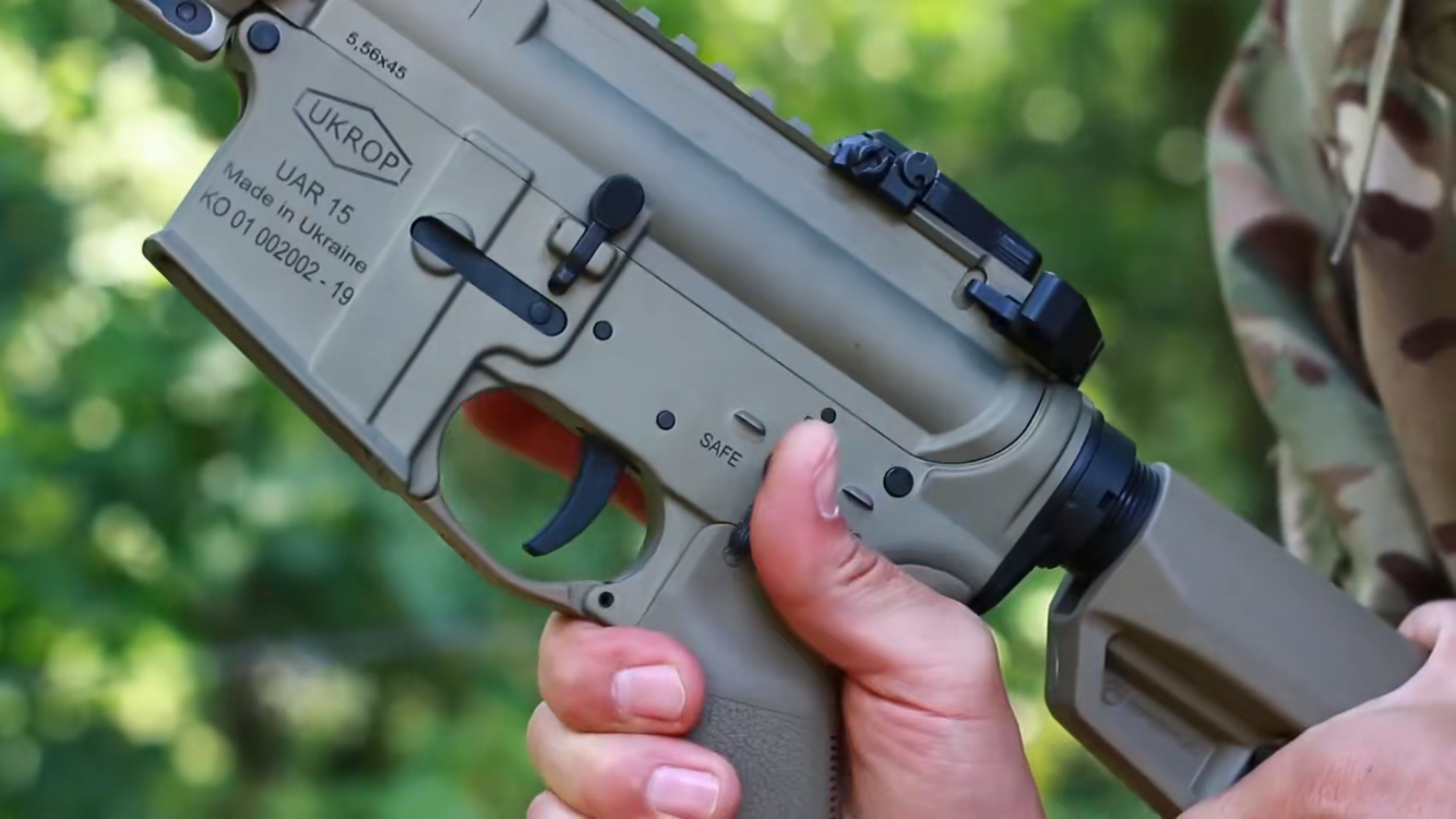 乌克兰崭新现役步枪——UKROP UAR-15突击步枪 - 哔哩哔哩