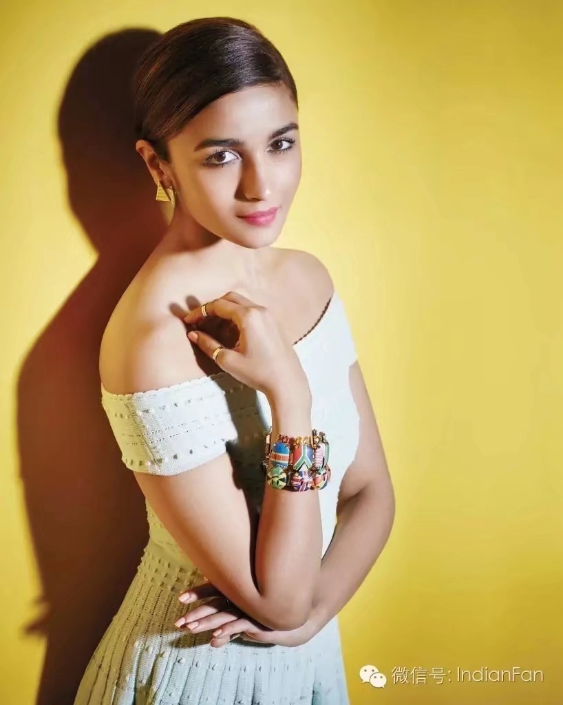 Alia Bhatt - 哔哩哔哩