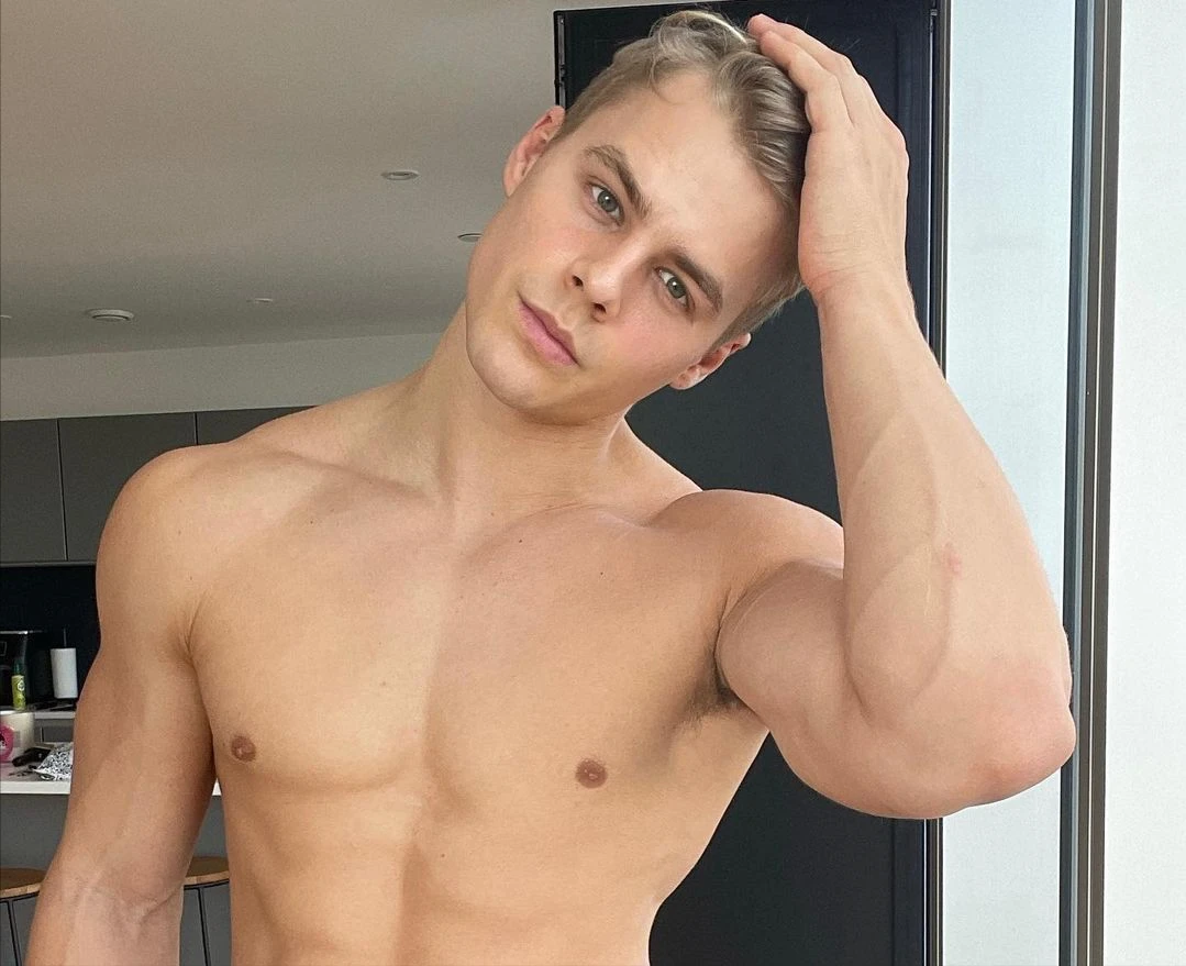 Sam Peachyboy：蜜桃男孩练成记 - 哔哩哔哩