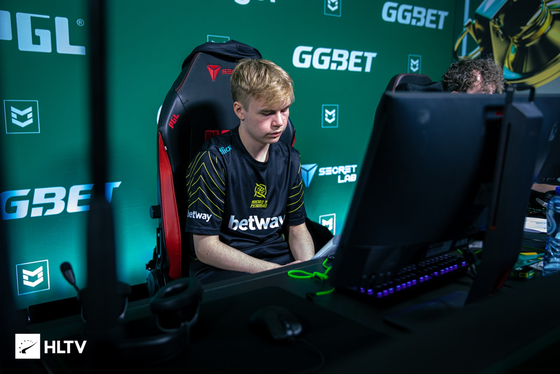 【CS:GO】职业哥也有看走眼的时候：明日之星的命运 - 哔哩哔哩