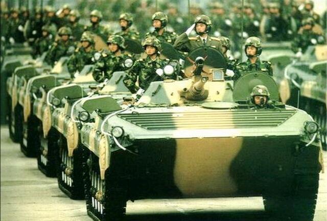 临危受命的共和国“猛将”——中国ZBD-86步兵战车 - 哔哩哔哩