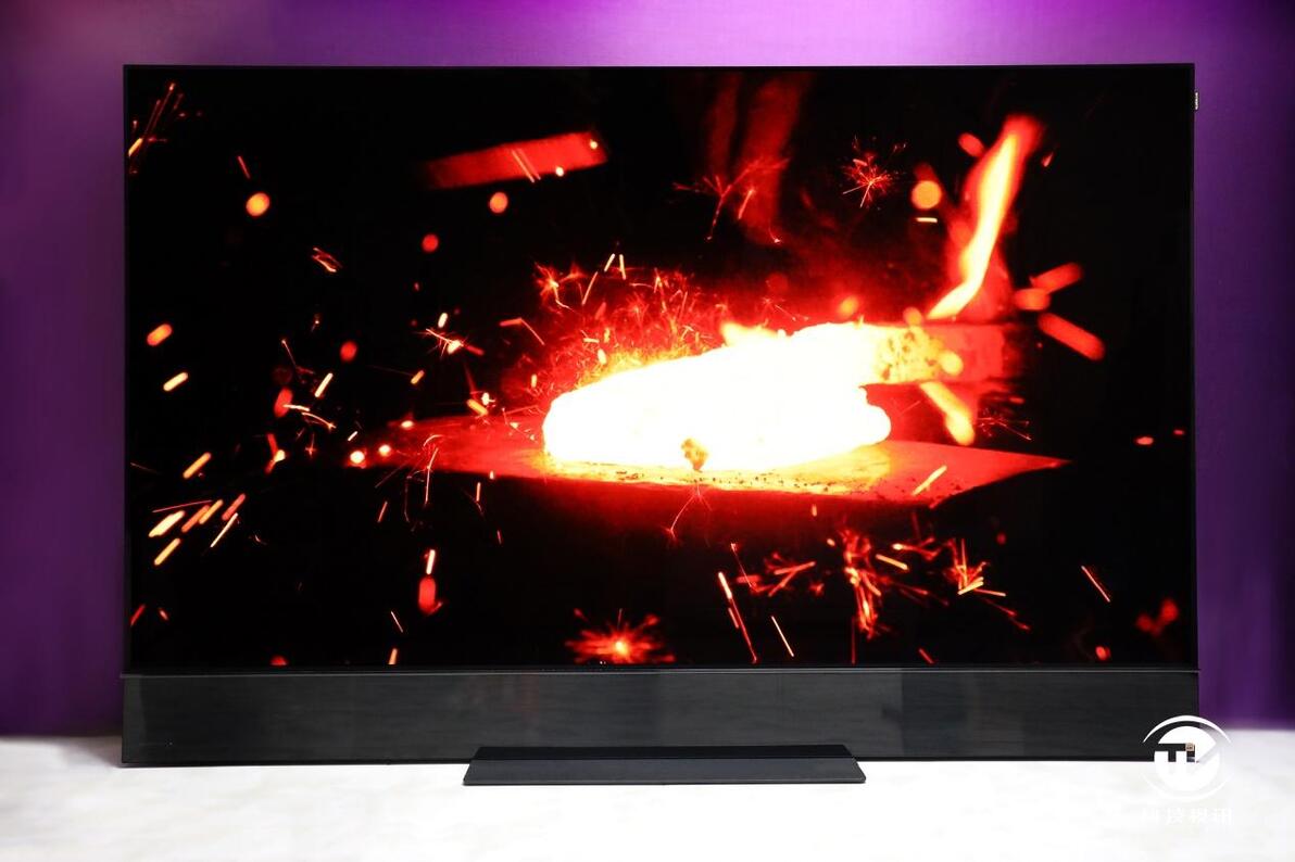 88英寸OLED之王的音画享受 创维W92 8K电视新旗舰评测 - 哔哩哔哩