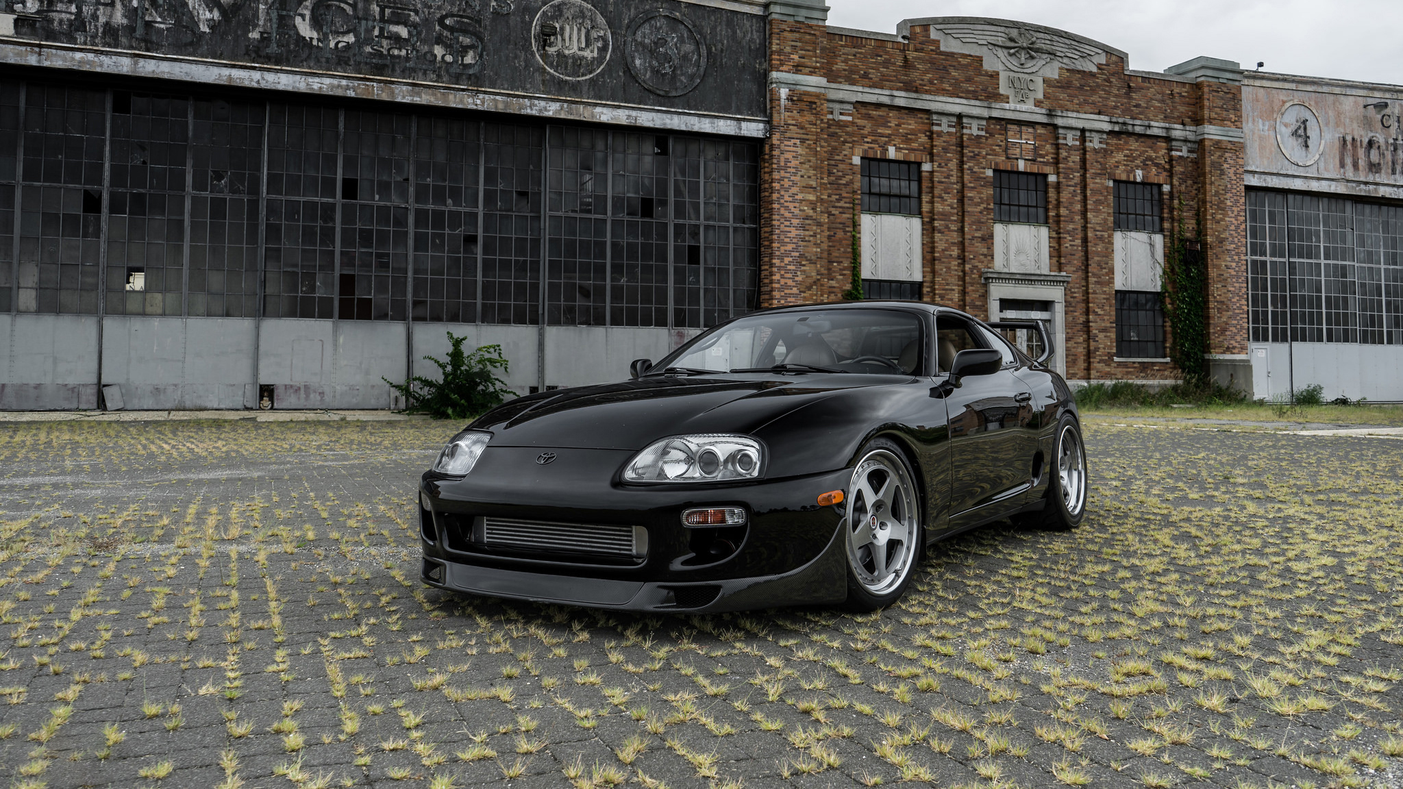 汽车壁纸精选50张——丰田Supra(A80)『第29期』 - 哔哩哔哩