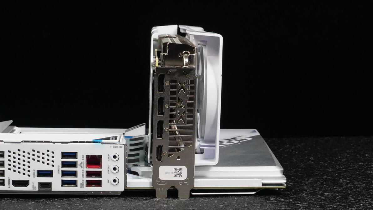 AMD RX 9070系列显卡首发评测：斩落RTX 5070 Ti，2K的价格4K的性能 - 哔哩哔哩