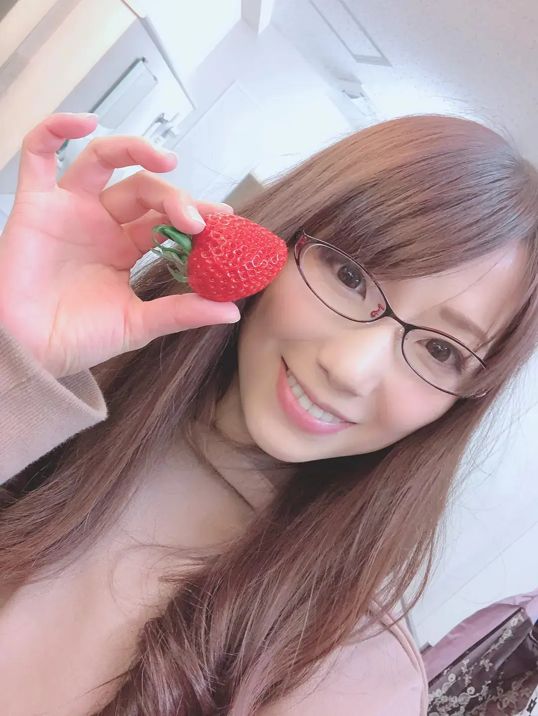 明星档案 第210期 加藤绫野(加藤あやの)个人资料简介及作品写真图片！ - 哔哩哔哩