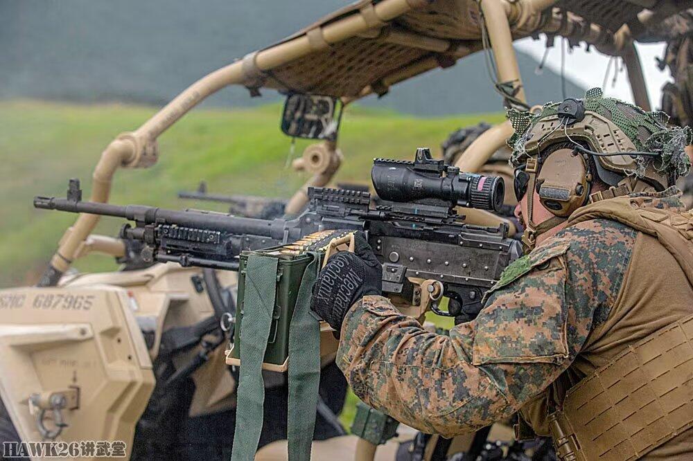 驻冲绳美军战术分队实弹训练 Mk 19榴弹发射器 M240机枪倾泻火力 - 哔哩哔哩