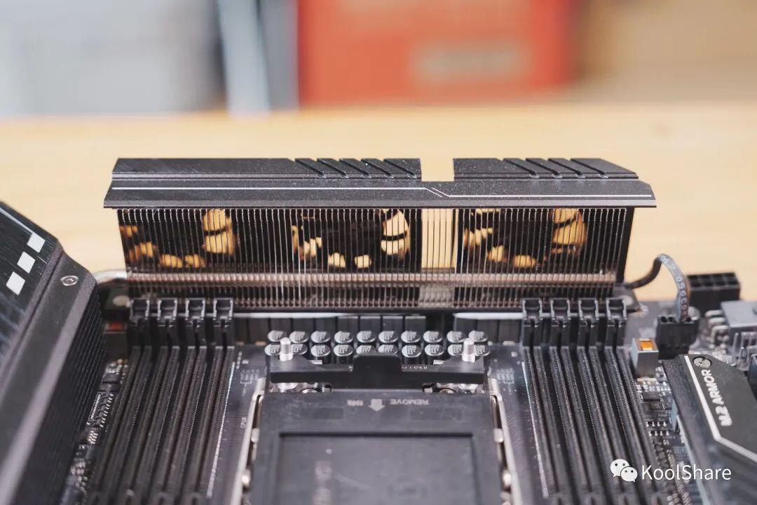 华擎W790 WS主板评测及Xeon w9-3495X超频体验 - 哔哩哔哩