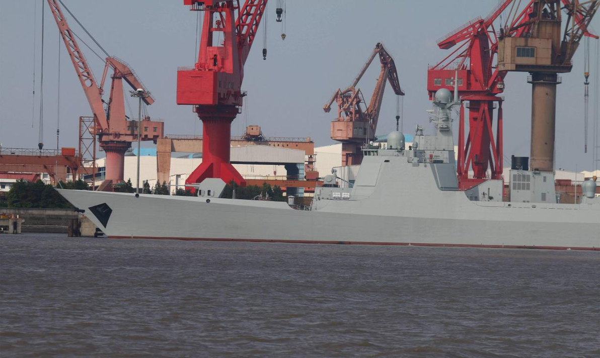 055大驱拥有15万马力的动力系统，最高航速能达多少节？ - 哔哩哔哩