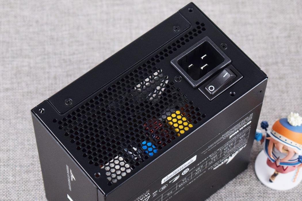 长城猎金部落F10 1000W电源开箱拆解：设计优秀的白金选择 - 哔哩哔哩