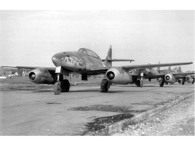 二战德国“黑科技”: ME262 - 哔哩哔哩