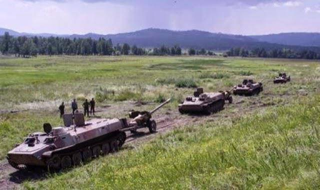 传承到现在的反坦克炮——T12/MT12 100mm反坦克炮 - 哔哩哔哩