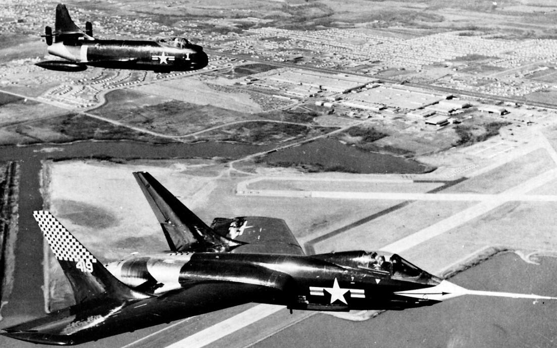 “F4U：大哥你谁？”——钱斯沃特 F6U“海盗” 喷气式战斗机 - 哔哩哔哩