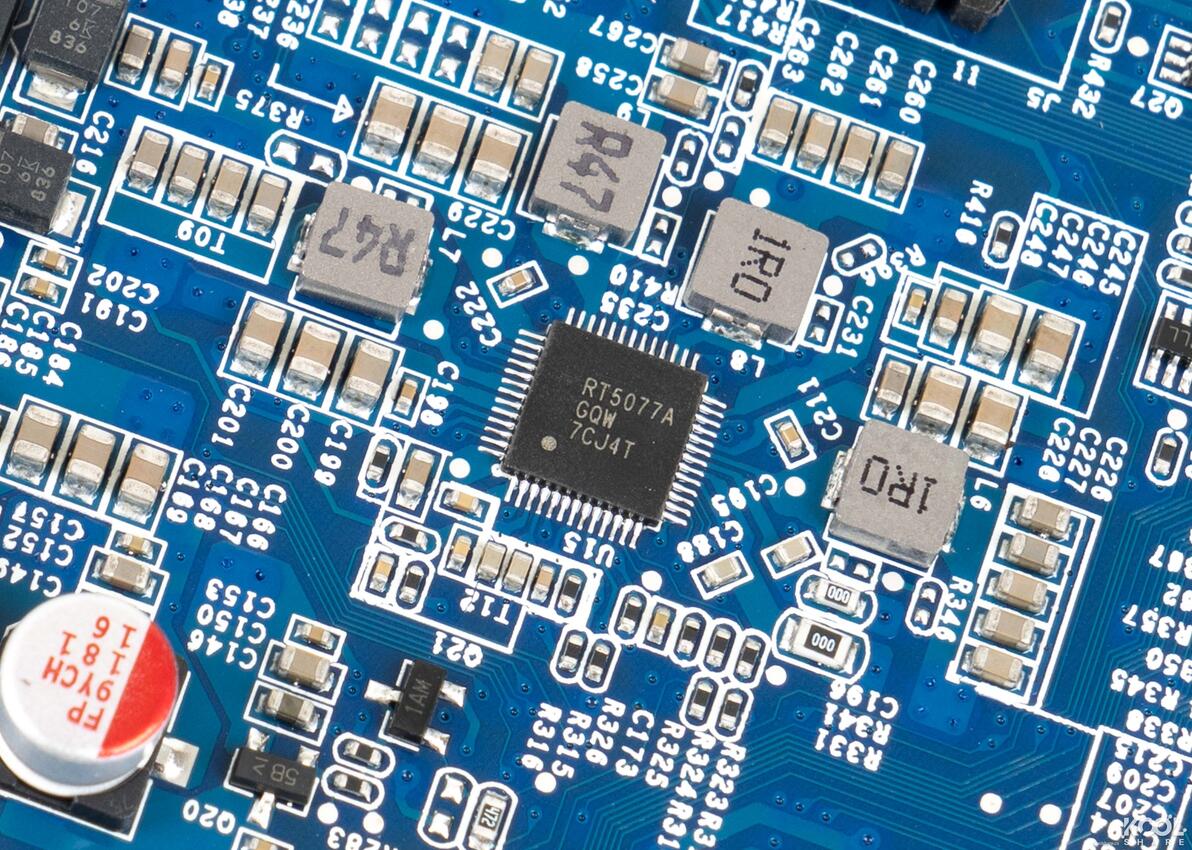Synology 群晖 DS920+ 四盘位NAS开箱拆解评测 - 哔哩哔哩