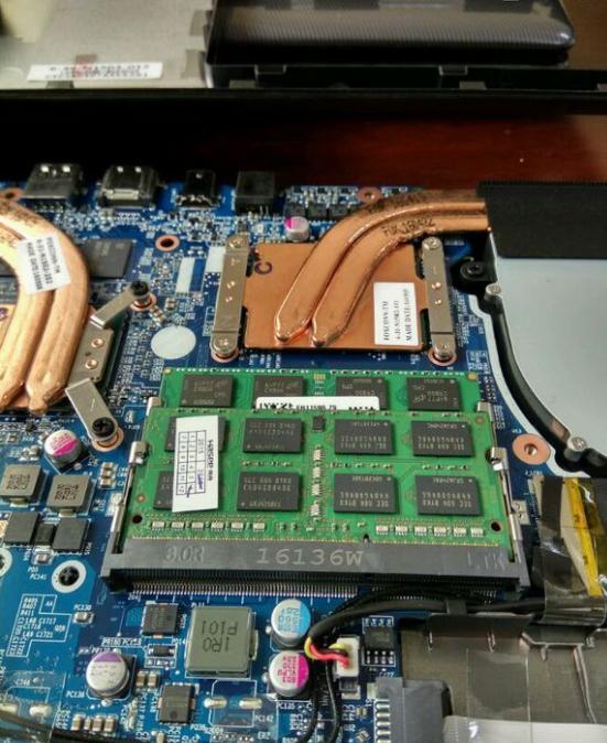 内外兼修才是王道！神舟战神Z7M拆解图赏 - 哔哩哔哩