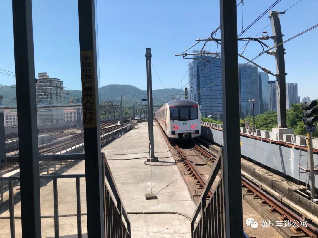 【科普】深圳地铁2/8号线车型介绍 - 哔哩哔哩