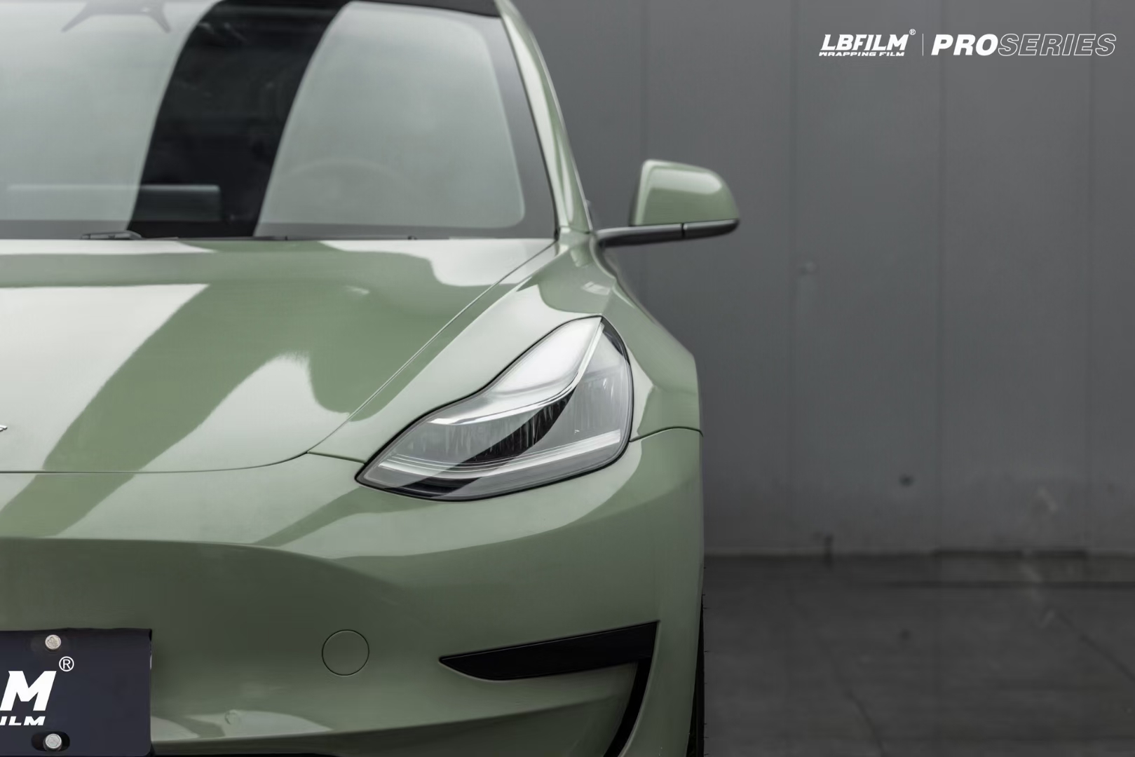 特斯拉model3-LB改色膜高亮卡其绿，极具未来科技感 - 哔哩哔哩
