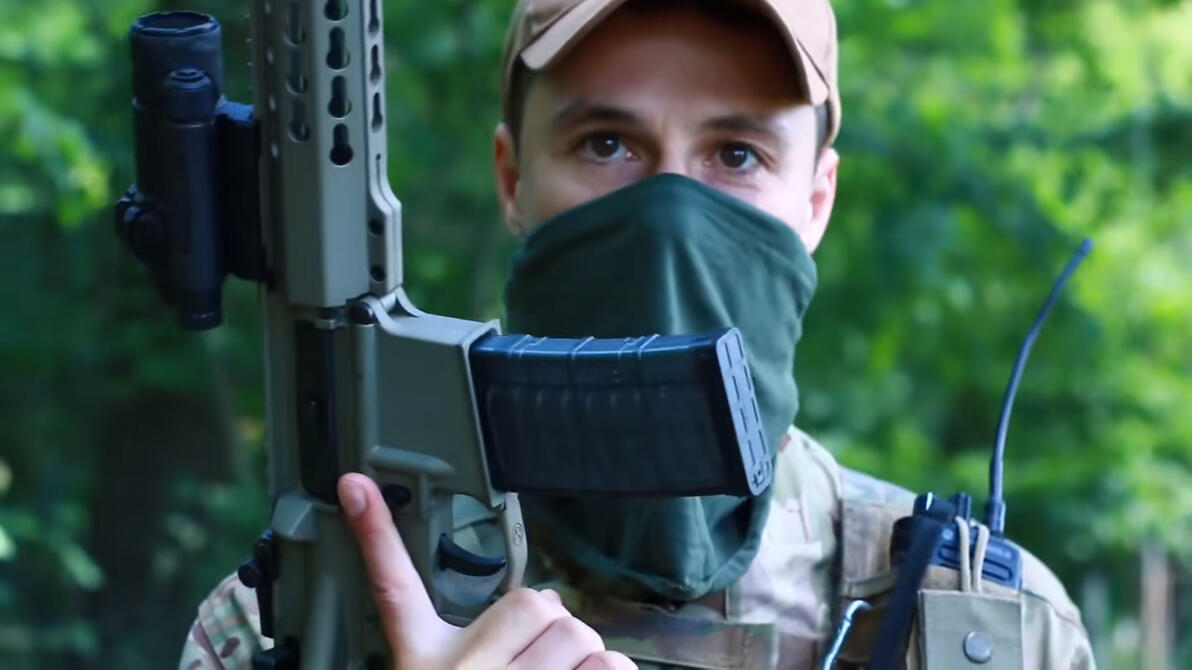 乌克兰崭新现役步枪——UKROP UAR-15突击步枪 - 哔哩哔哩