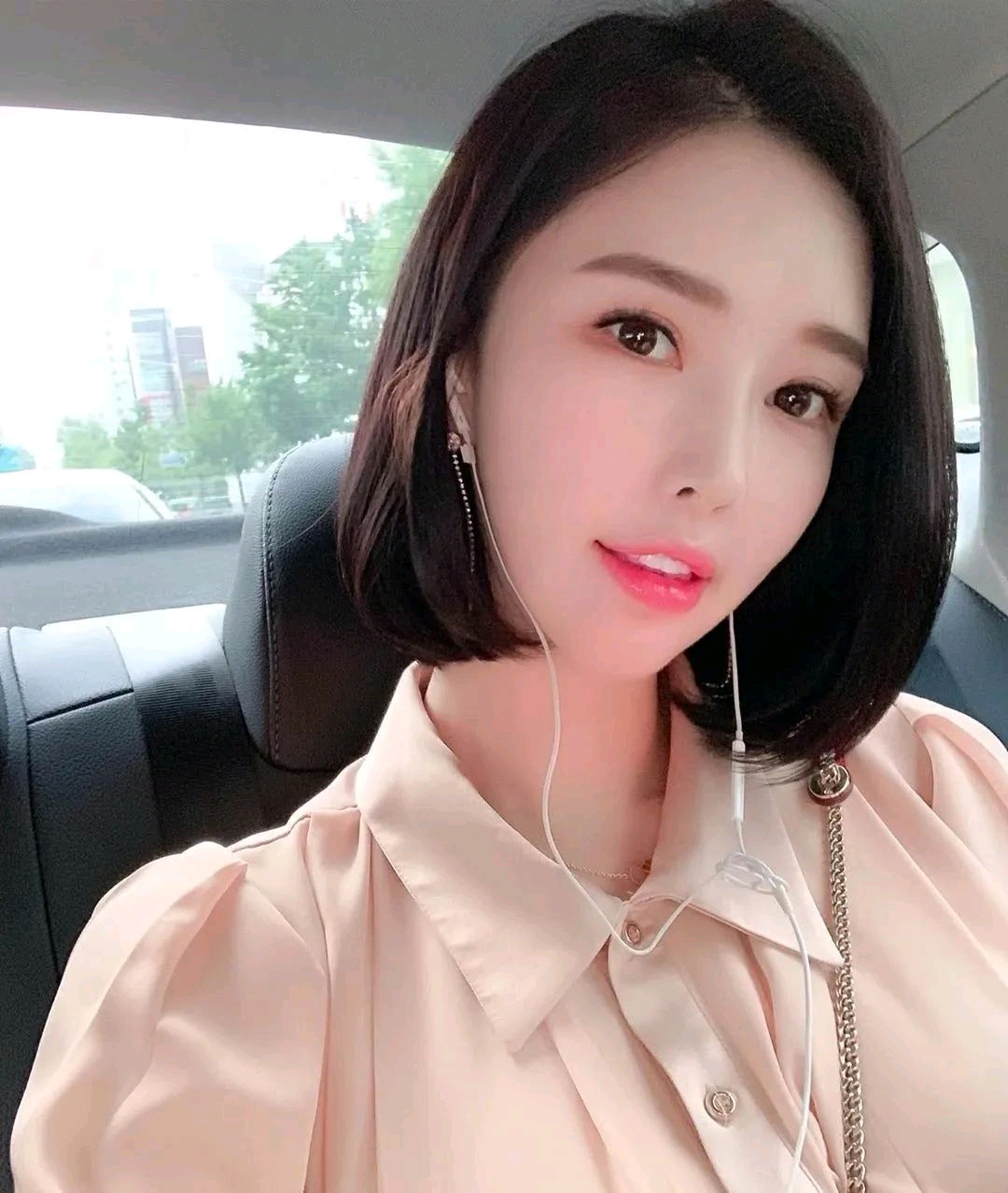 短发小姐姐 哔哩哔哩