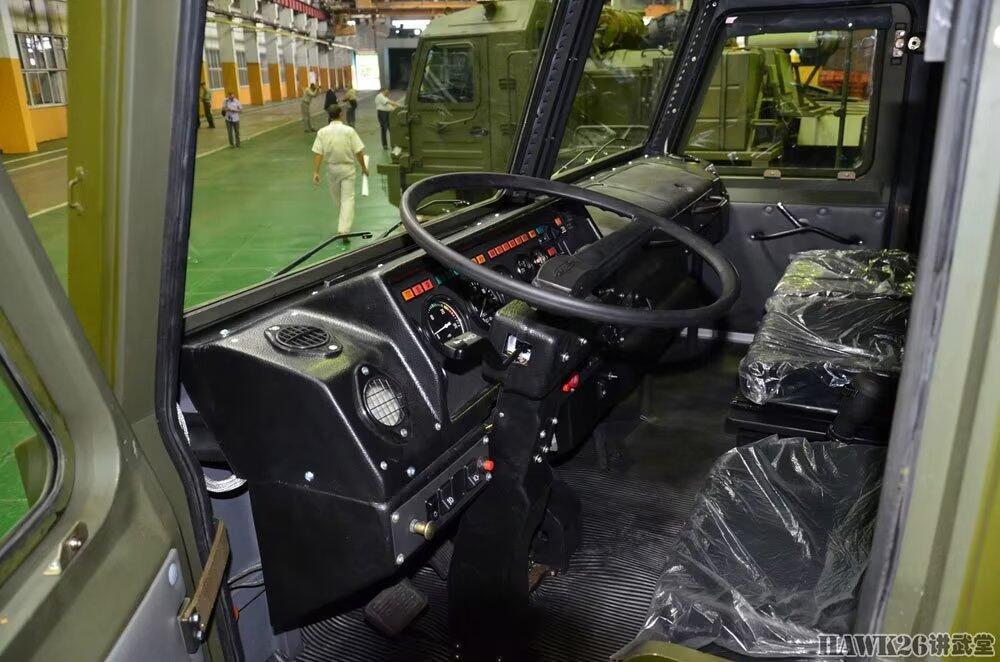 图说：布良斯克BAZ-6402牵引车 中国S-300PMU防空系统动力来源 - 哔哩哔哩