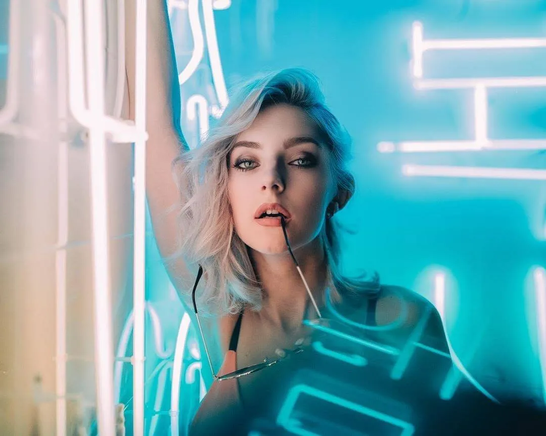 Eva Elfie|欧美第一人竟然是英雄联盟的拉克丝？ - 哔哩哔哩