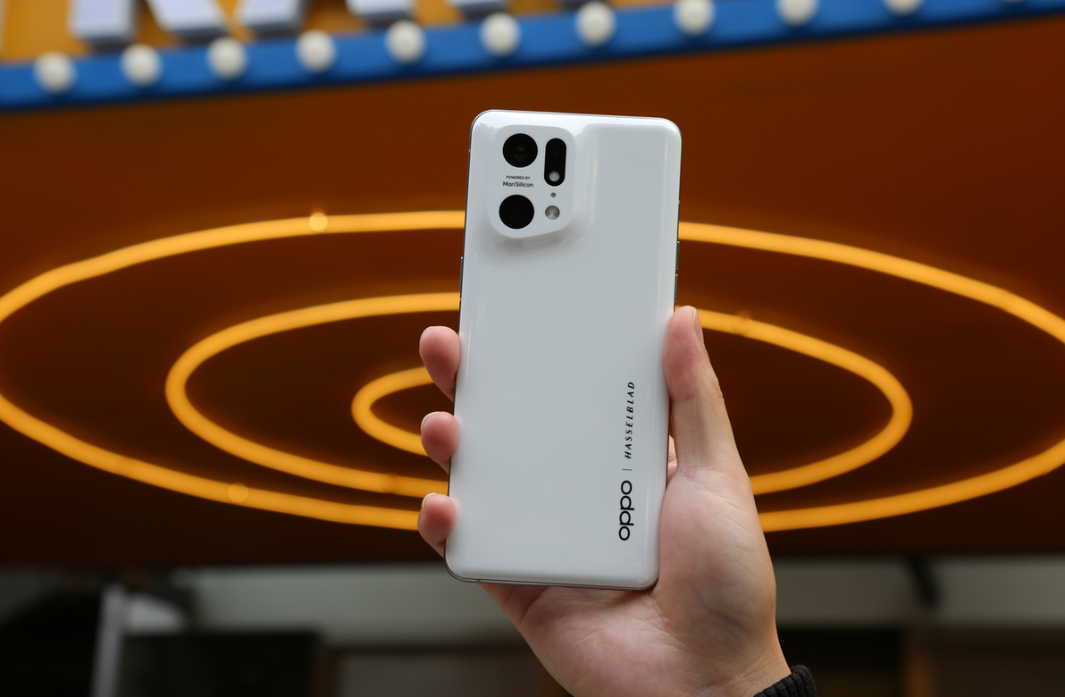 安卓粉丝狂喜！骁龙8 Gen1 Plus发布时间确定，性能或直逼苹果A15 - 哔哩哔哩