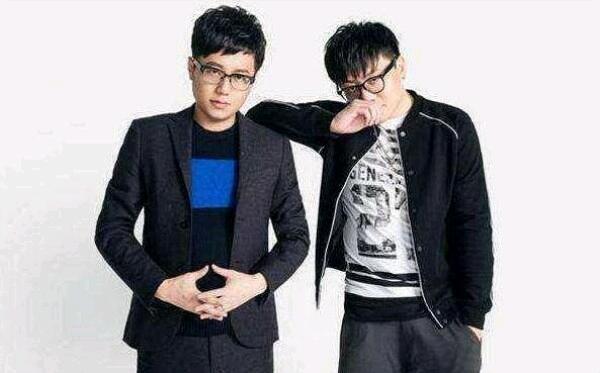 LOL:Rita首次回应‘风女cos’，直播卸妆:‘不愧是LOL四朵金花之一’ - 哔哩哔哩