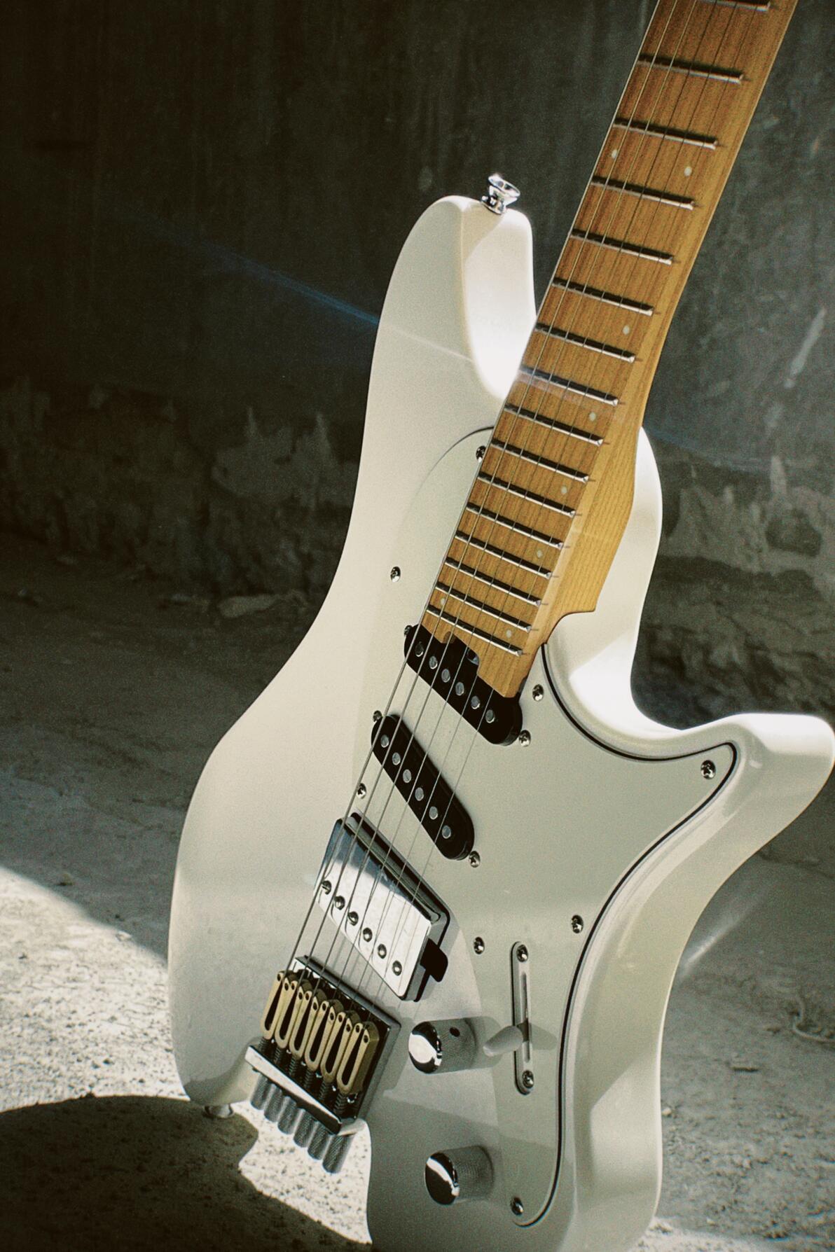 Chillman吉他：打造让每个人都能无时无刻“Chill”演奏的吉他 - 哔哩哔哩