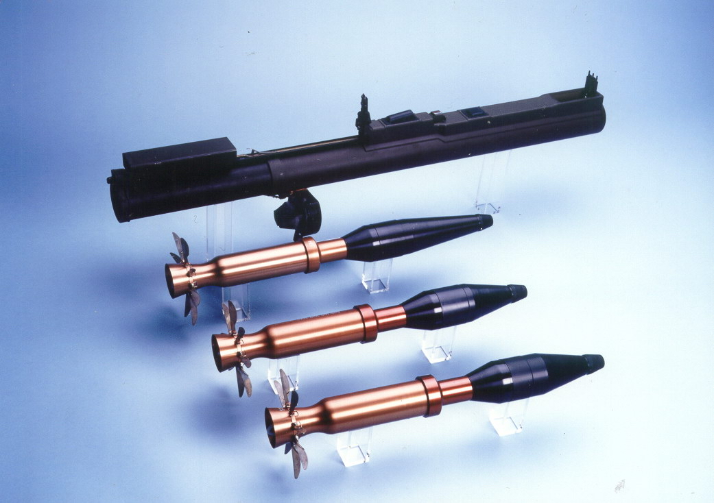 打完就扔，壕无人性——美国M72 LAW单兵火箭筒 [轻武器科普] - 哔哩哔哩