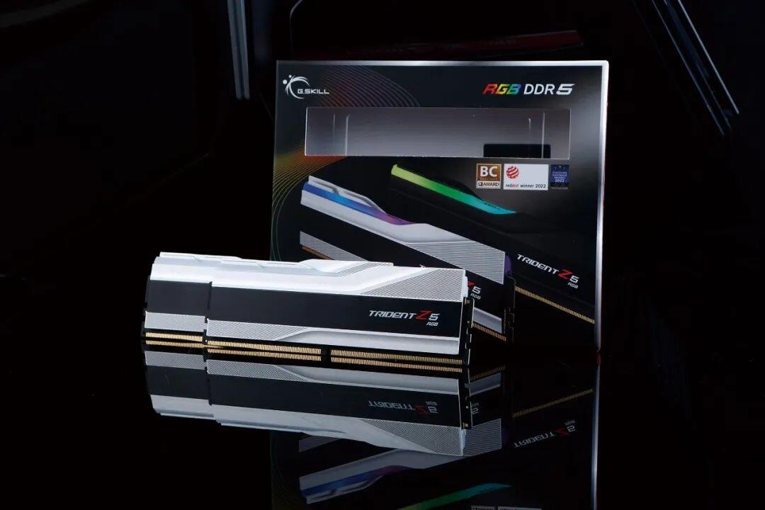 稳上DDR5 7800，还能超到DDR5 8400！高端DDR5内存体验 - 哔哩哔哩