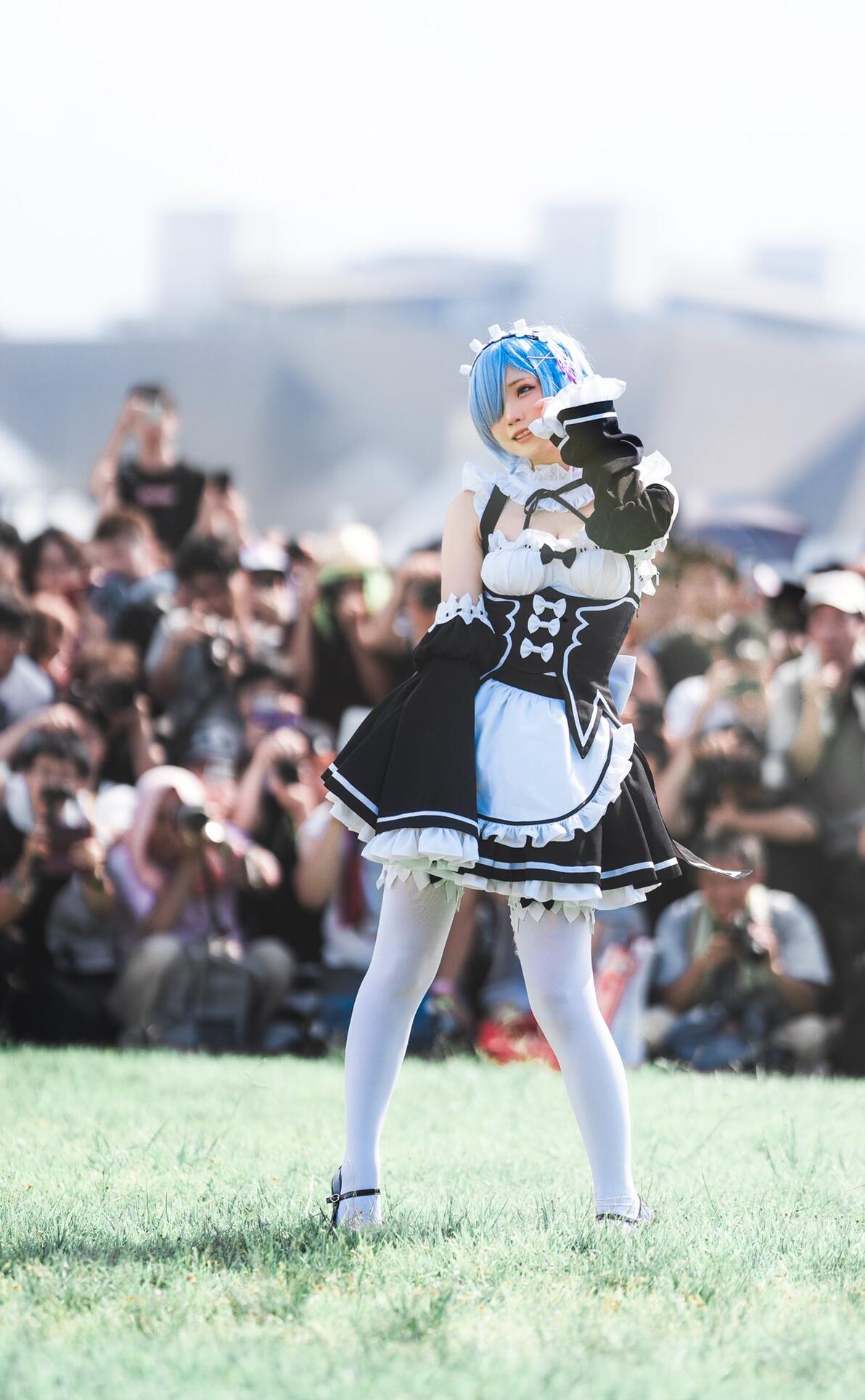 COSPLAY | 日本C96 美少女coser enako蕾姆COS图集，这也太nice了吧！ - 哔哩哔哩