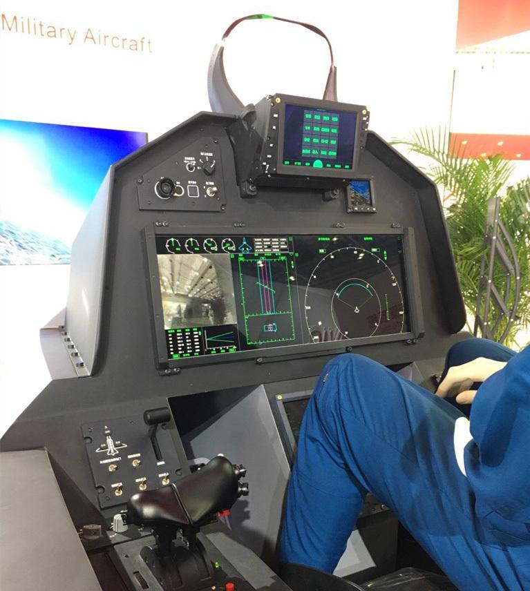 资深航天员首次体验J20座舱，这是为第7代空天战机提前做规划？ - 哔哩哔哩