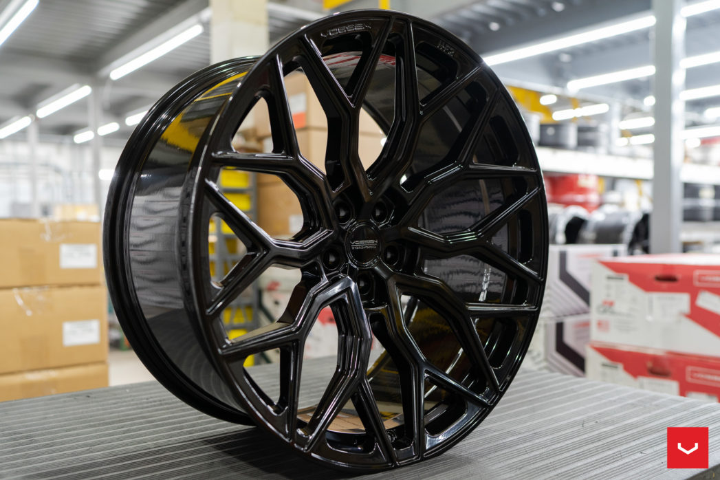 美国VOSSEN有一套花瓣轮毂HF-2有什么过人之处？ - 哔哩哔哩