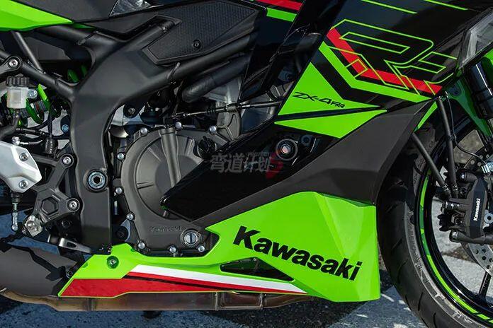 无出其右，川崎ZX-4RR初驾评测 - 哔哩哔哩