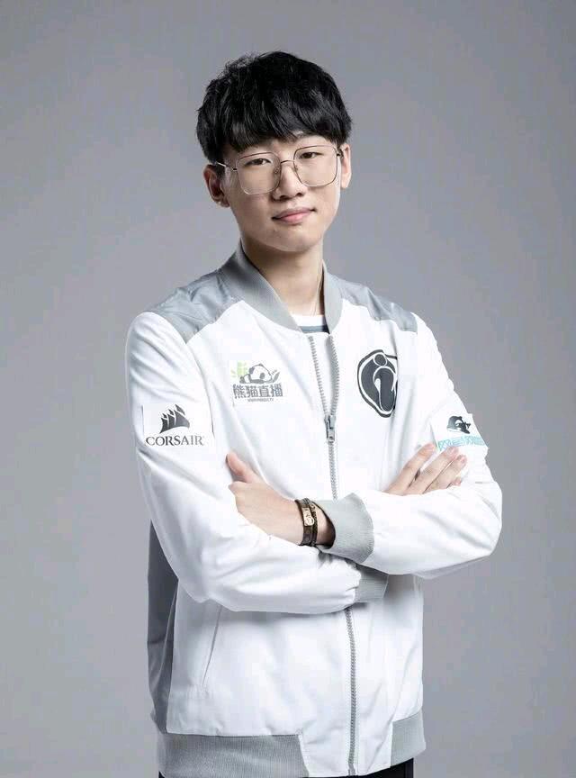 电竞“黄埔军校”YM大盘点：共有七人征战LPL - 哔哩哔哩