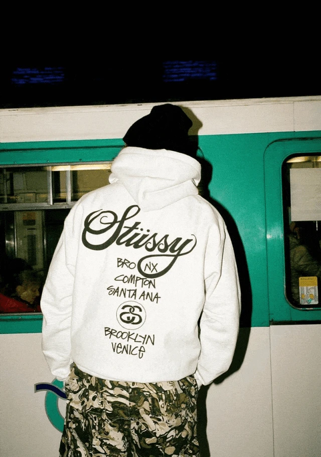 潮玩中的「鸽王之王」！ROBBi x STAPLE新联名计划曝光，限量发售指南！ - 哔哩哔哩