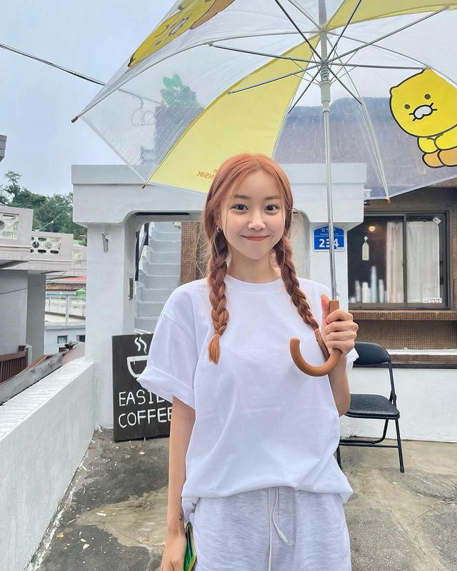 大胸女孩只能走性感路线？来看看ins网红博主vivamoon是怎么用清新甜美治愈你的吧 哔哩哔哩